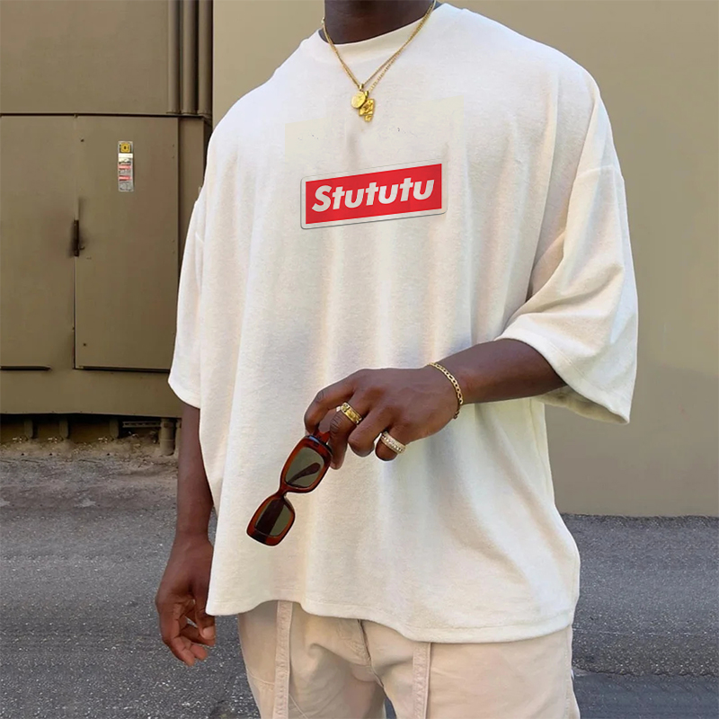 Graphic Tee With Stututu Printing - Helloice Apparel