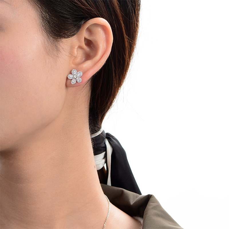 Simple Pear-shaped Flower Sterling Silver Stud Earring - Helloice