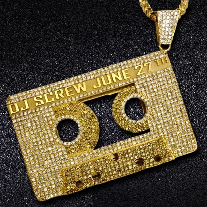 Engraved Magnetic Tape Pendant in Gold - Helloice