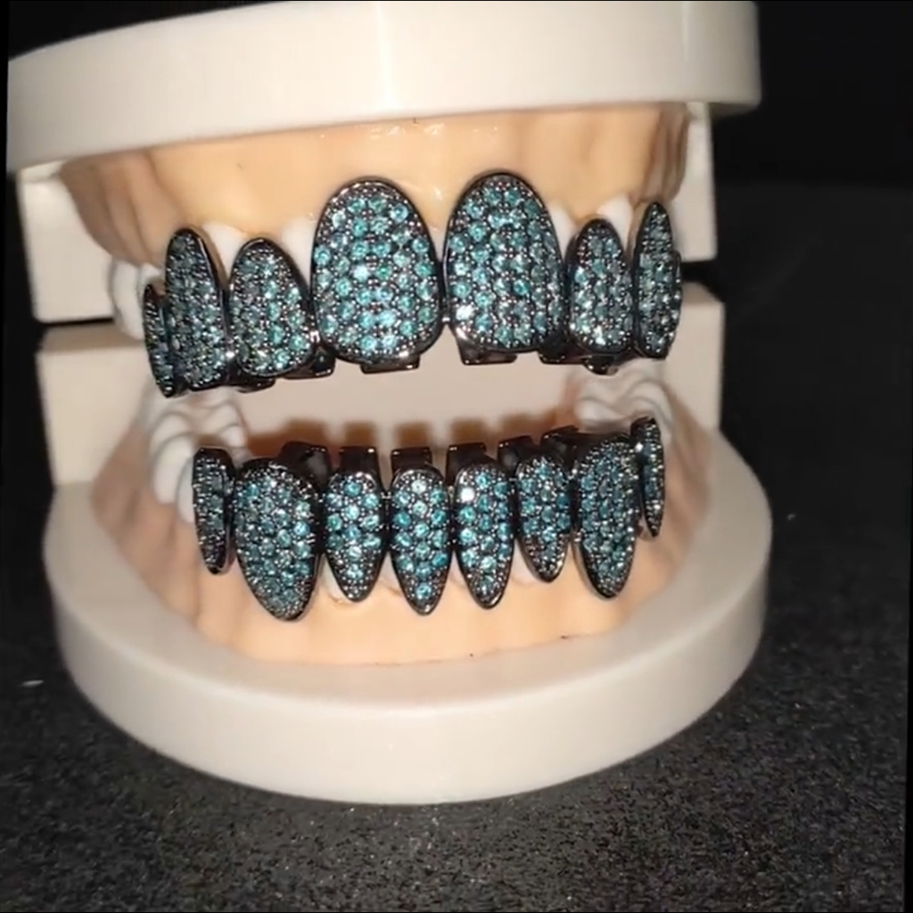 Iced Out Jade Green Diamond Grillz Set - Helloice
